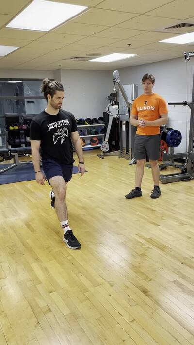 Split Squat - progressions and regressions - Illinois Media Space