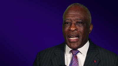 Robert Jones Role Transitions Coming in from the Outside - Illinois ...