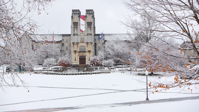 First snow of the new year adorns Blacksburg campus - Virginia Tech - Video