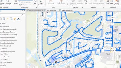 Overview of the ArcGIS Utility Network - Esri Videos: GIS, Events ...