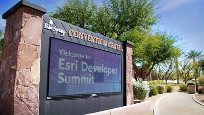 Esri 2018 Developer Summit Trailer - Esri Videos: GIS, Events, ArcGIS ...