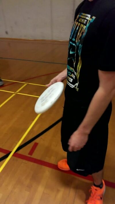 Ultimate Frisbee (Backhand Throw) - OSU MediaSpace