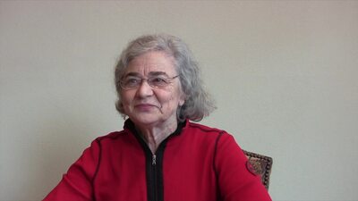 Una entrevista oral con Beverly Richardson / An oral history interview ...